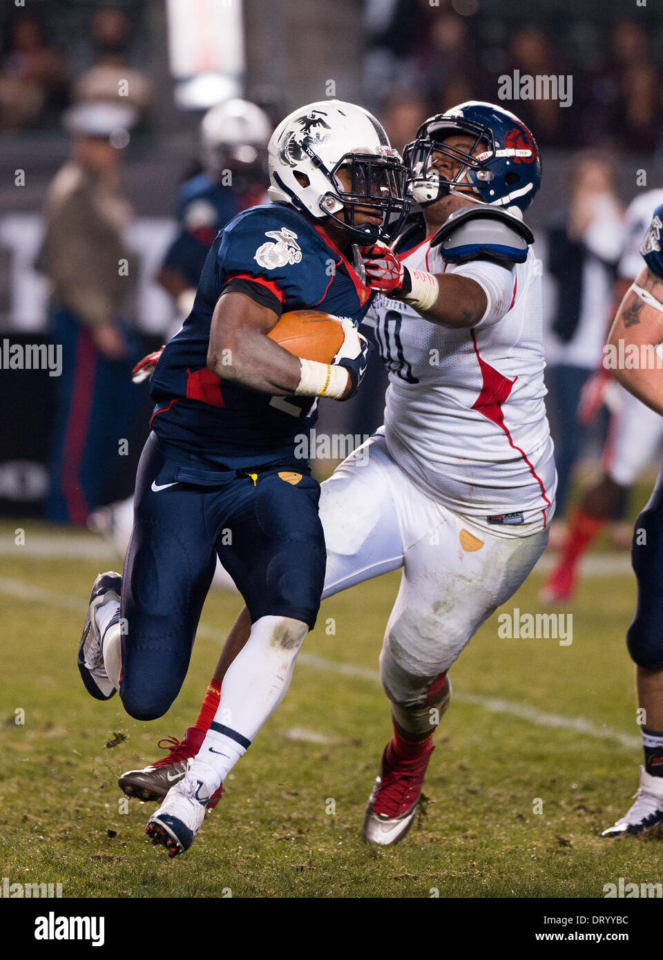 American football tackles hi-res stock photography and images - Alamy