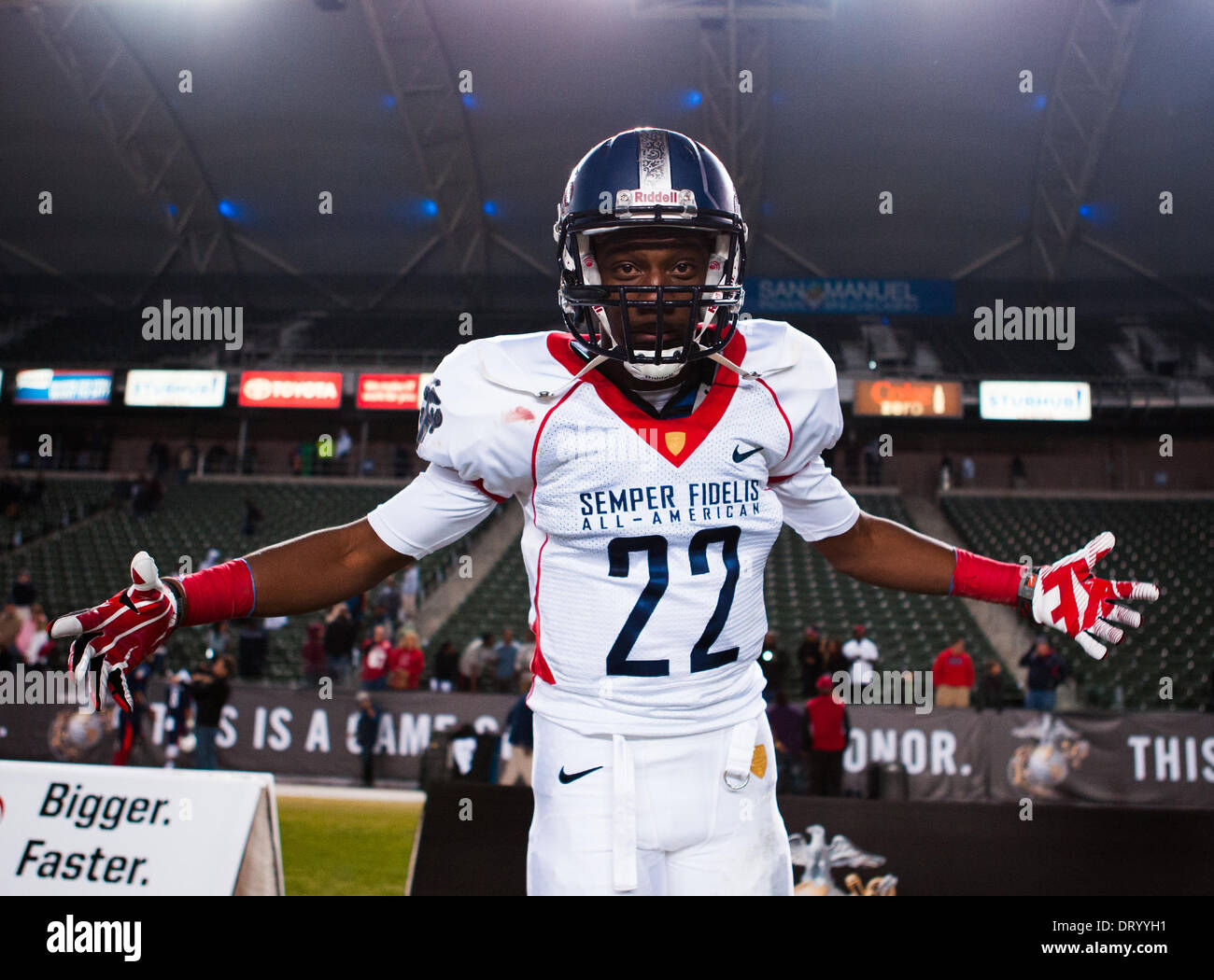American football photos hi-res stock photography and images - Alamy