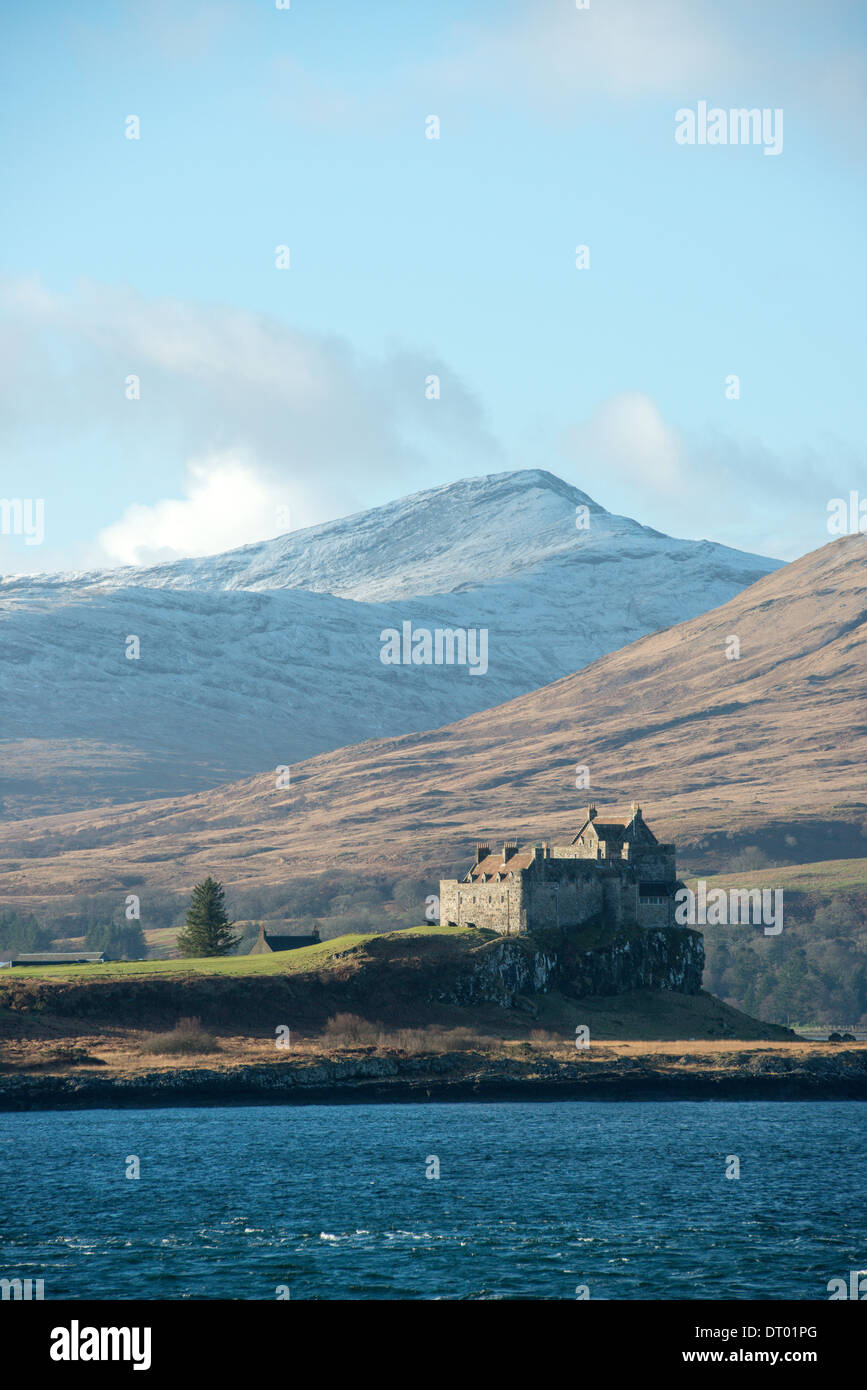 Isle of mull ferry hi-res stock photography and images - Alamy
