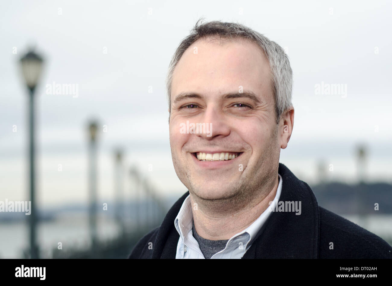 Brad stone jeff bezos hi-res stock photography and images - Alamy