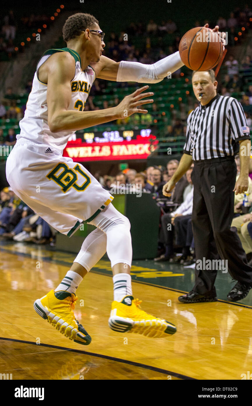 Waco, TX, USA . 04th Feb, 2014. Baylor Bears center Isaiah Austin (21 ...