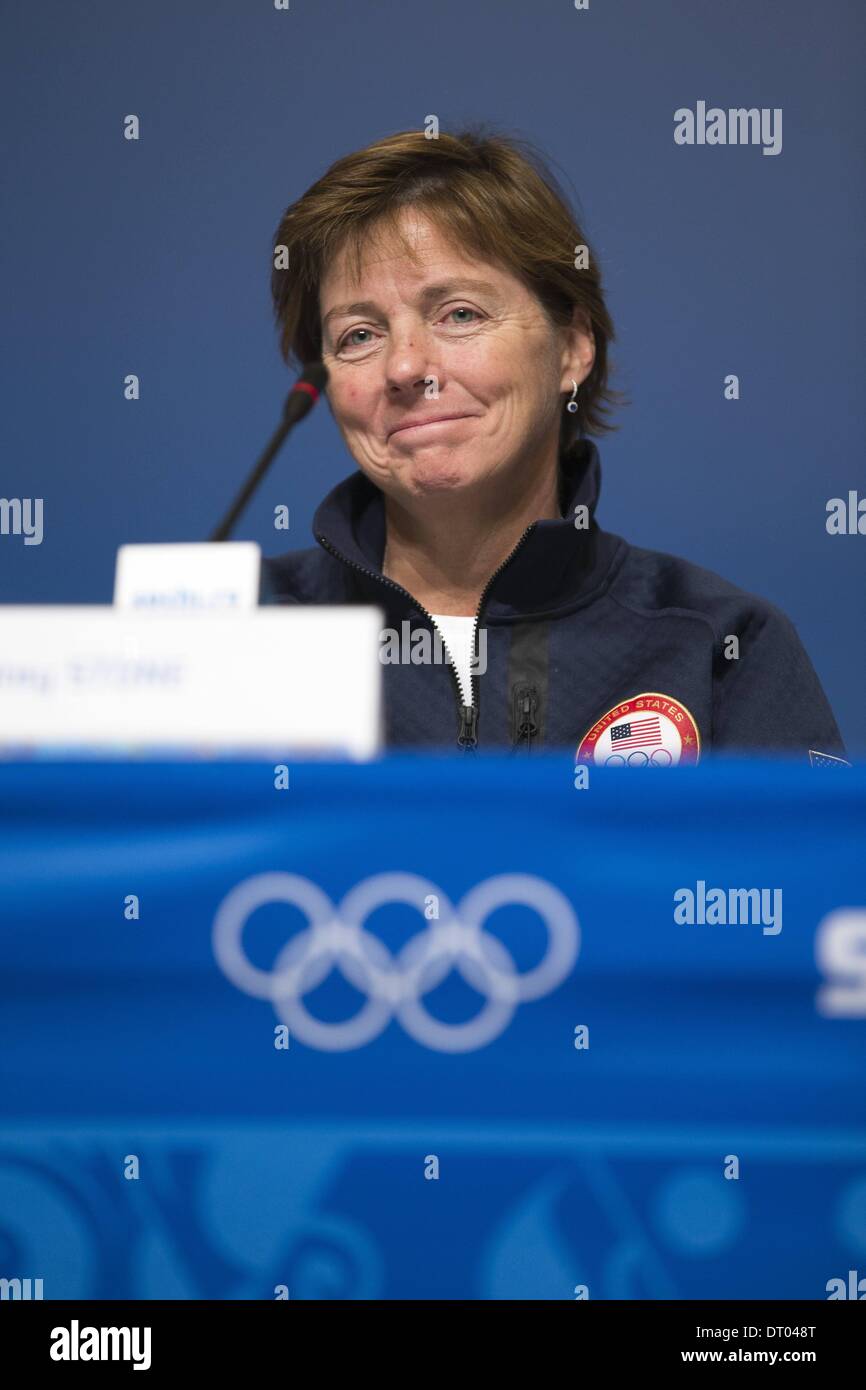 Womens hockey coach hi-res stock photography and images - Alamy
