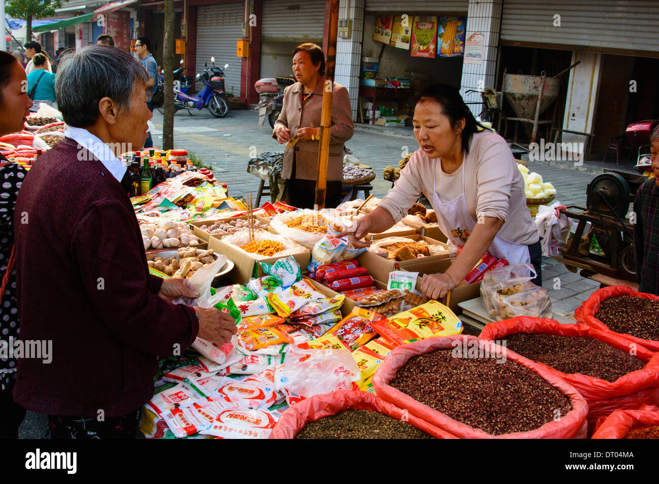 Bazars hi-res stock photography and images - Alamy