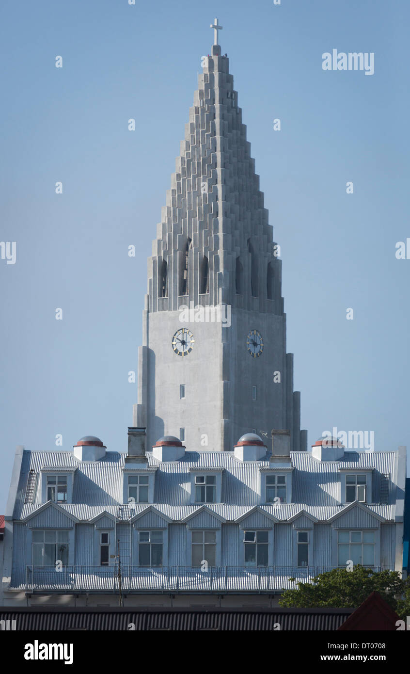Tower apartment building hi-res stock photography and images - Alamy