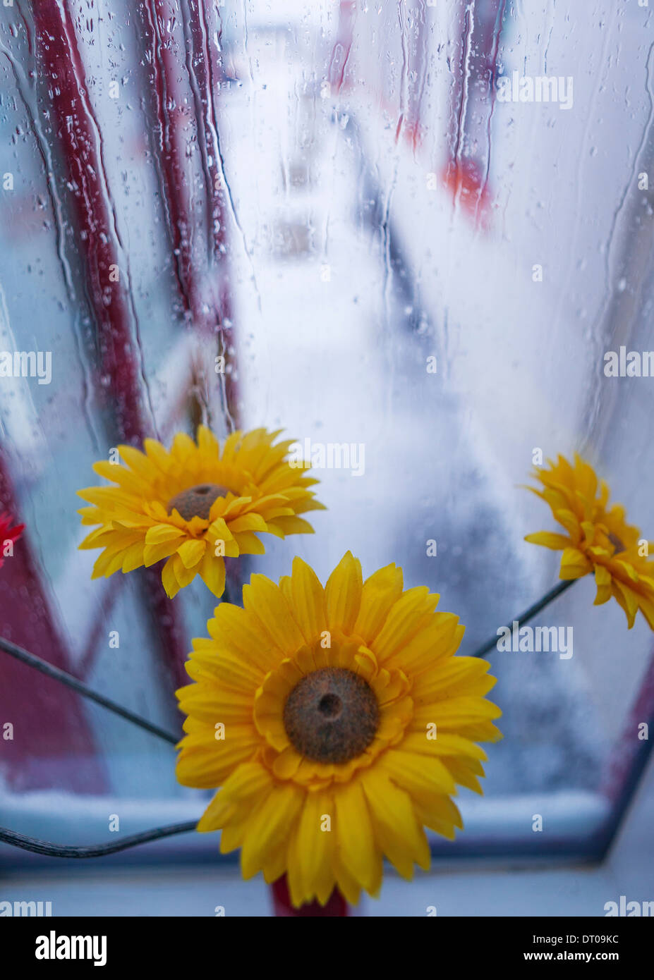 Rainy day window hi-res stock photography and images - Alamy