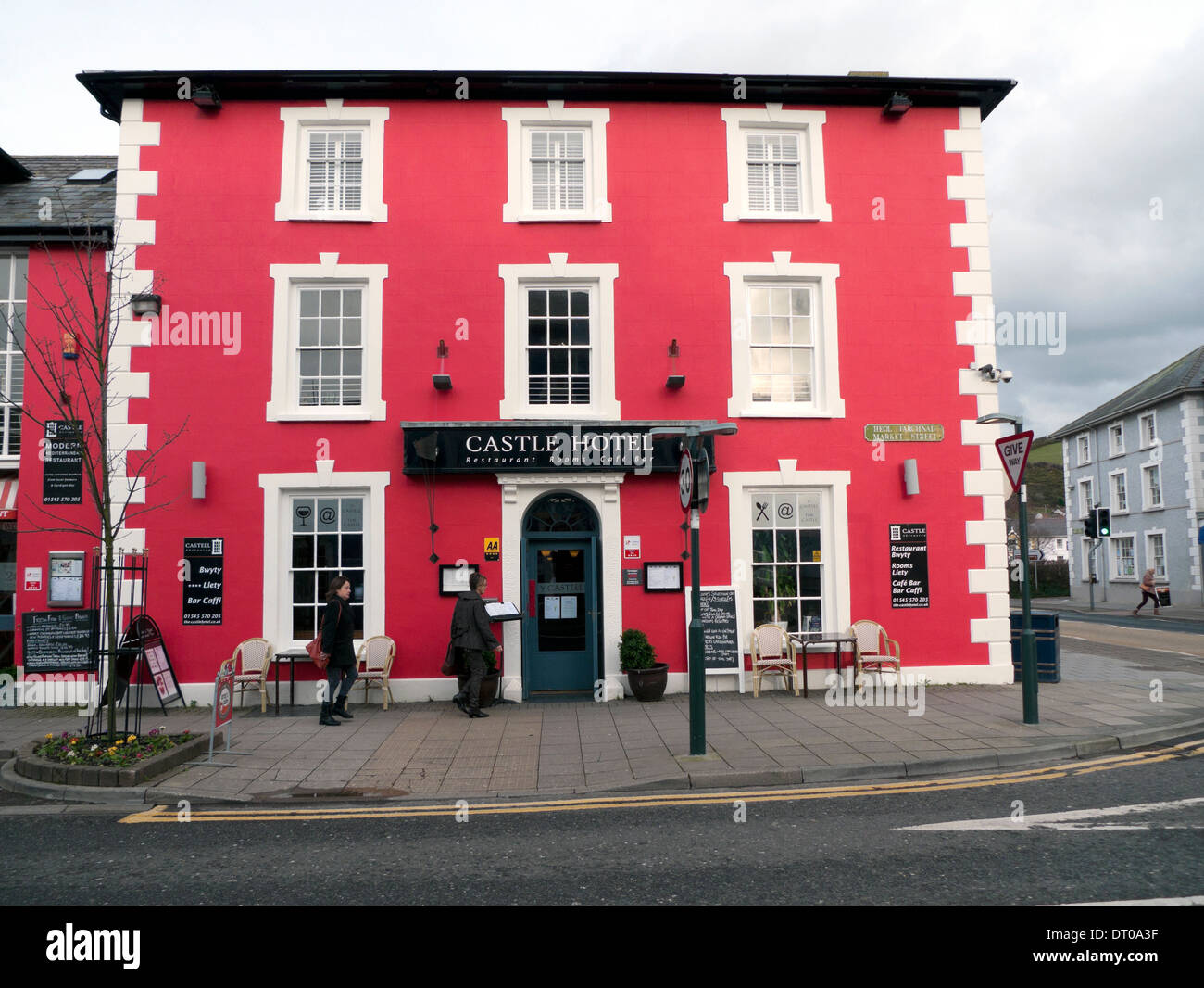 Castle castle hotel wales uk hi-res stock photography and images - Alamy