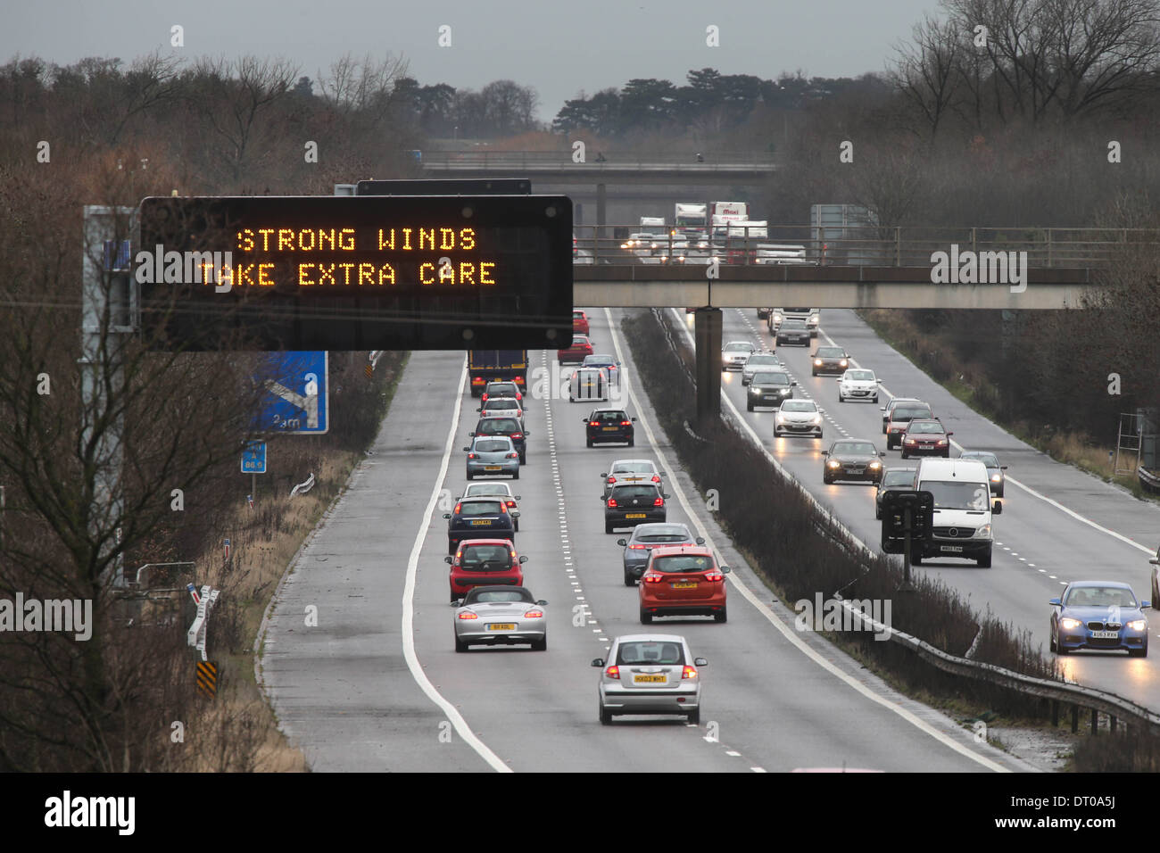 STRONG WIND WARNING SIGN ON THE M11 MOTORWAY NEAR CAMBRIDGE Stock Photo ...