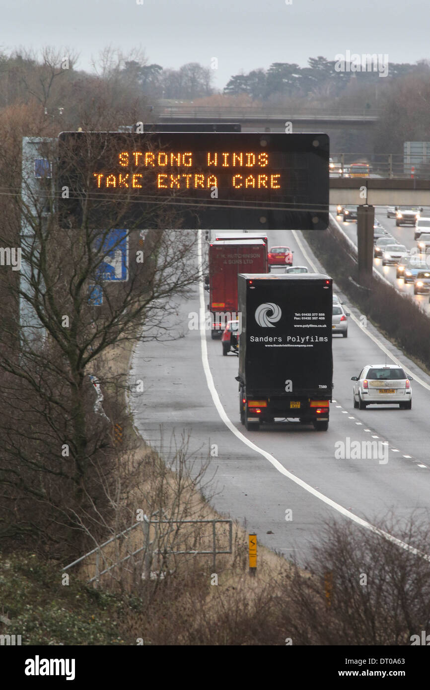 STRONG WIND WARNING SIGN ON THE M11 MOTORWAY NEAR CAMBRIDGE Stock Photo ...