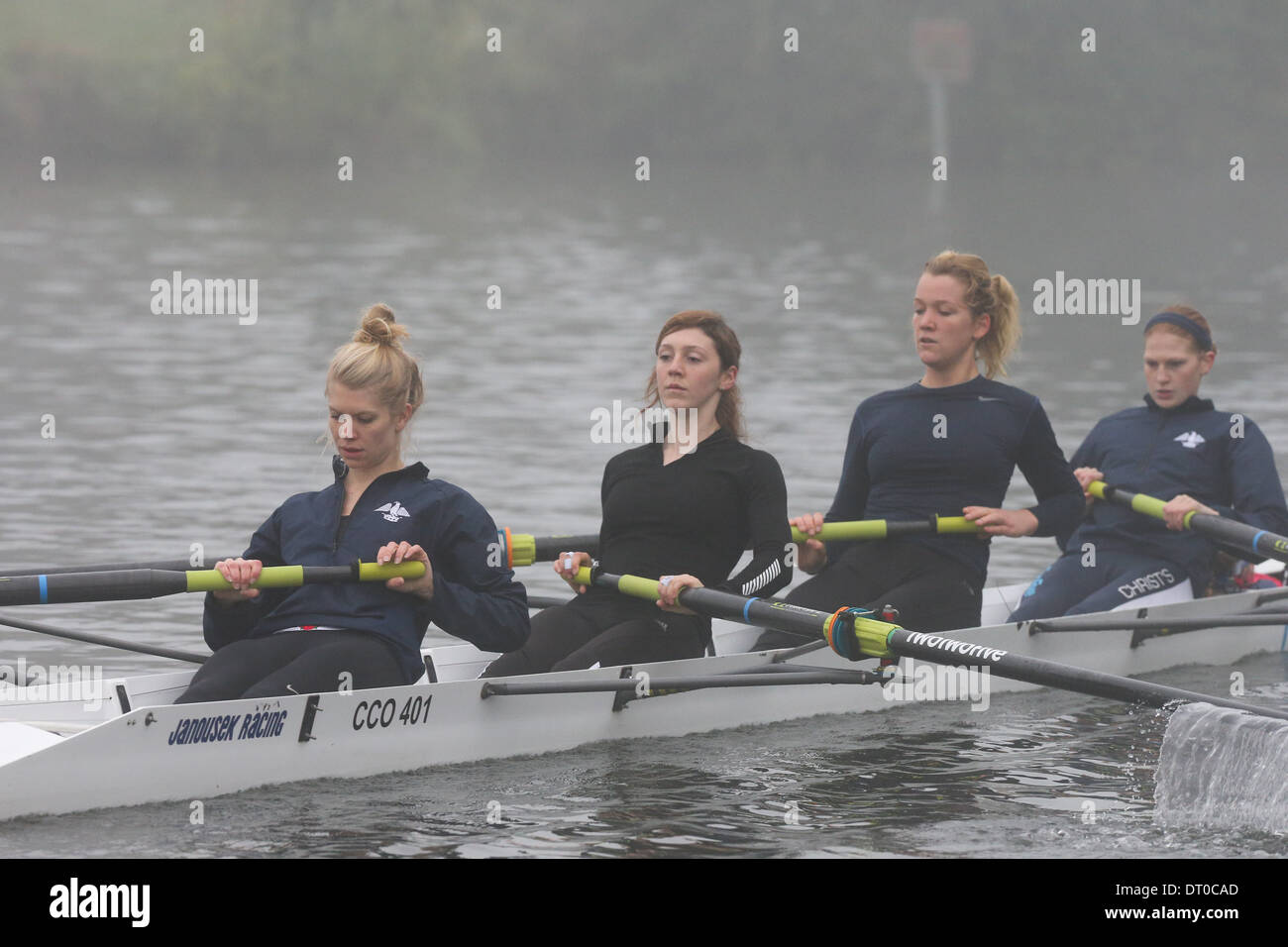 CAMBRIDGE UNIVERSITY STUDENT ROWERS ON THE RIVER CAM IN THE EARLY ...