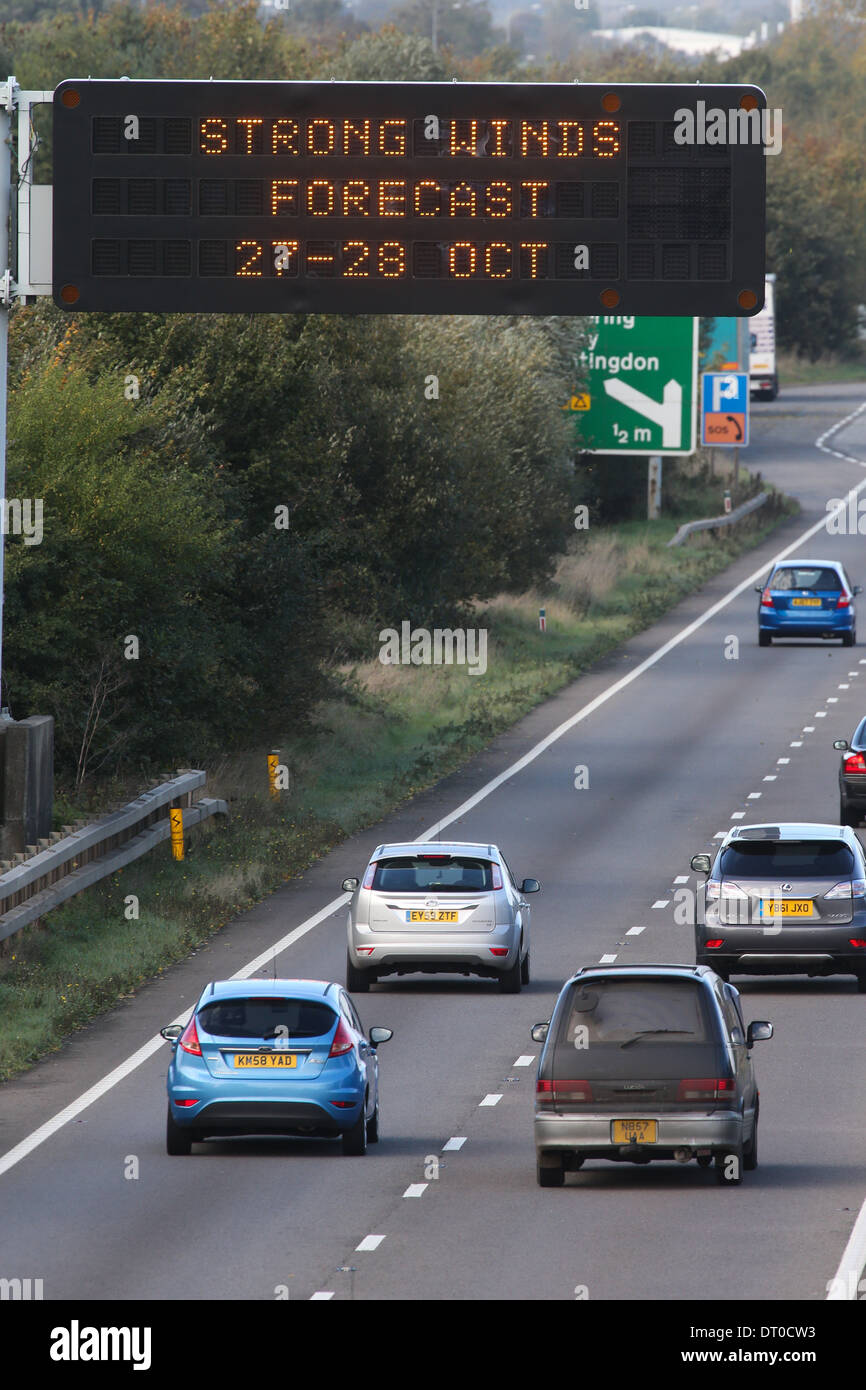 MOTORWAY WARNING SIGN GIVING INFORMATION TO DRIVERS ON THE A1(M) IN ...