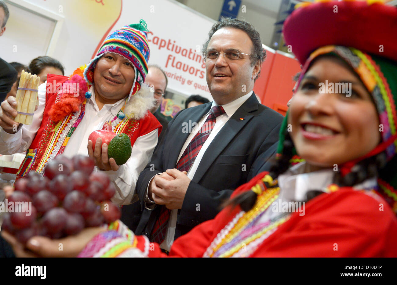 German Agriculture Minister Hans-Peter Friedrich visits the Peru booth ...