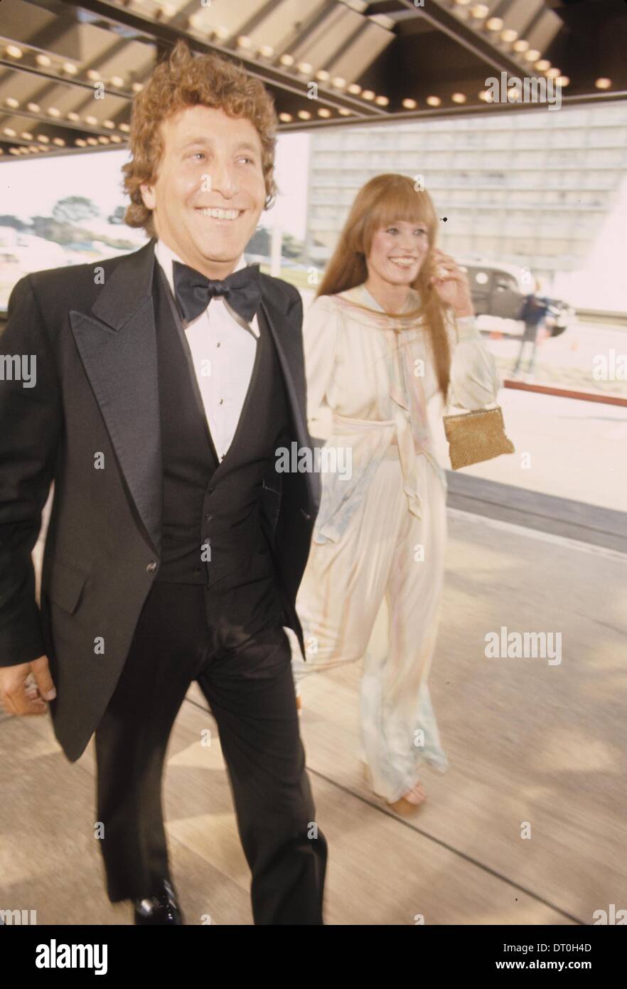 Louise Lasser With Bruce Foleyg1149credit Image © Bob V Nobleglobe Photos