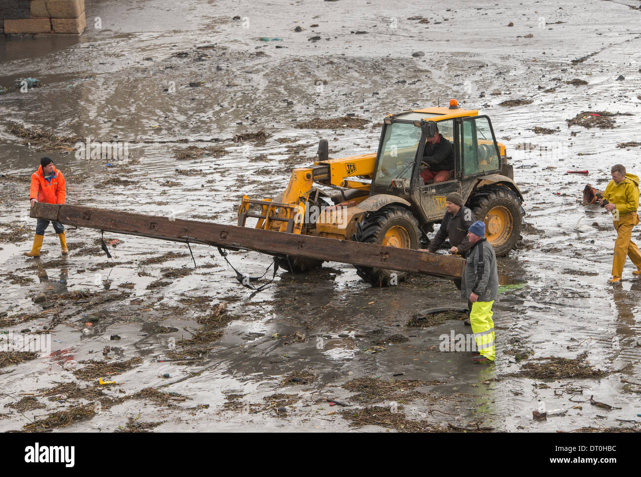 Porthleven, Cornwall, UK . 05th Feb, 2014. Parts of the smashed harbour ...