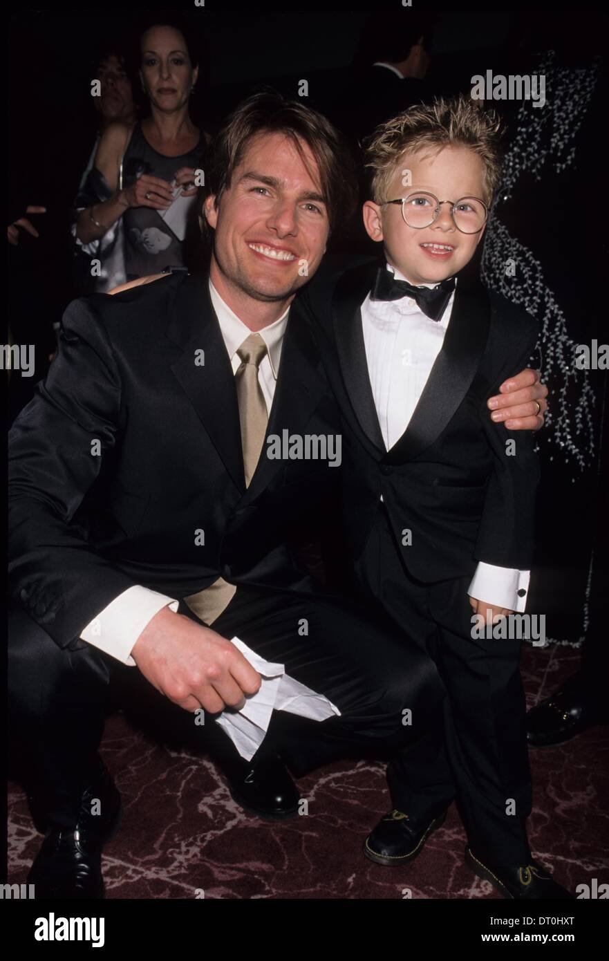 Jonathan lipnicki tom cruise hi-res stock photography and images - Alamy
