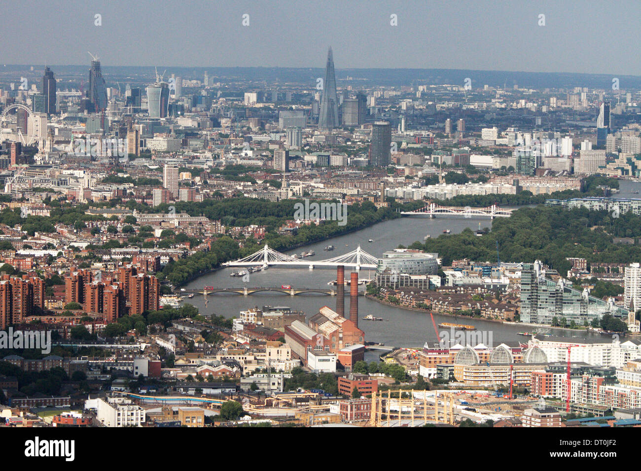 Commuter train london shard hi-res stock photography and images - Alamy
