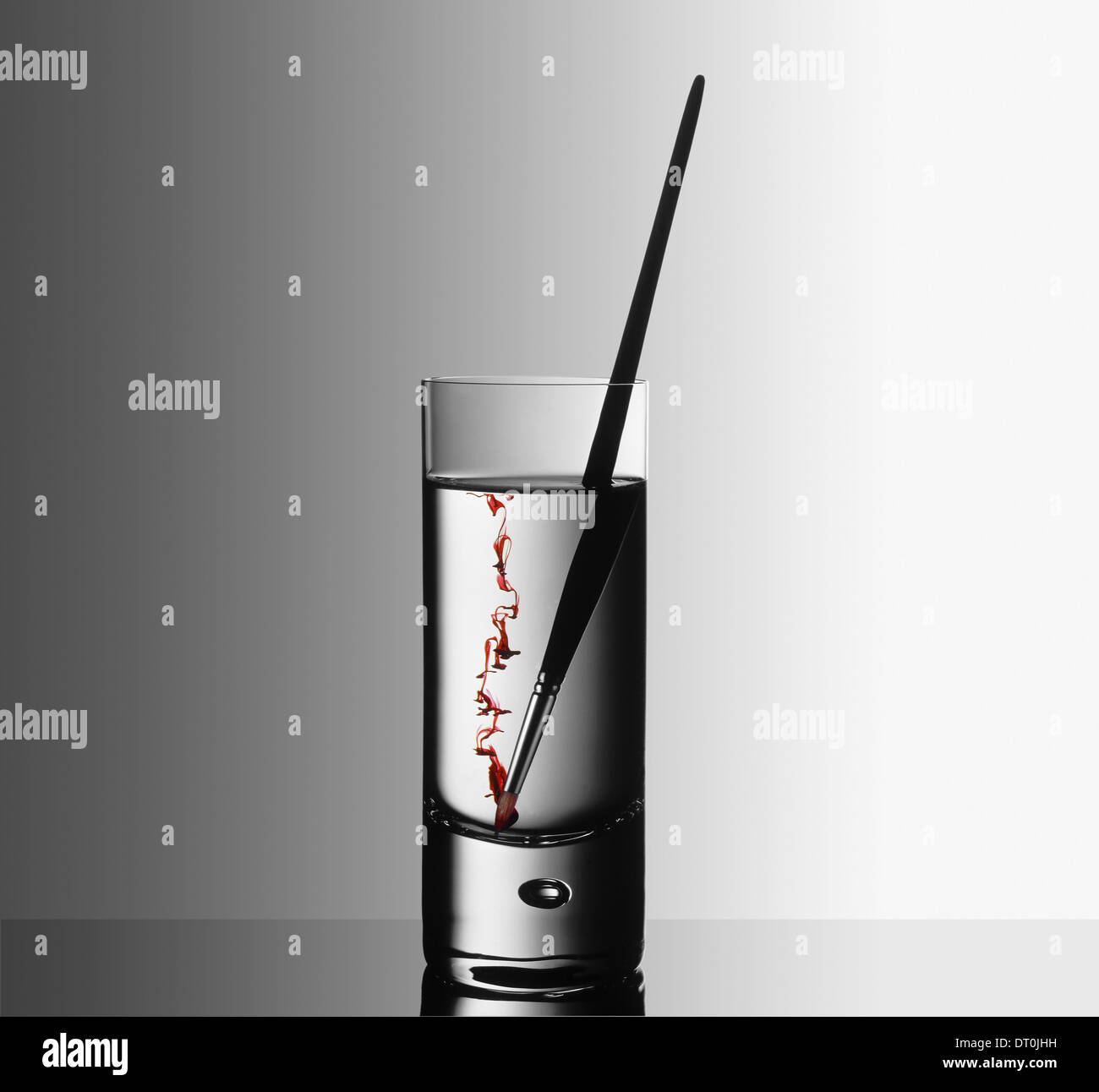 Paint brush in water hi-res stock photography and images - Alamy