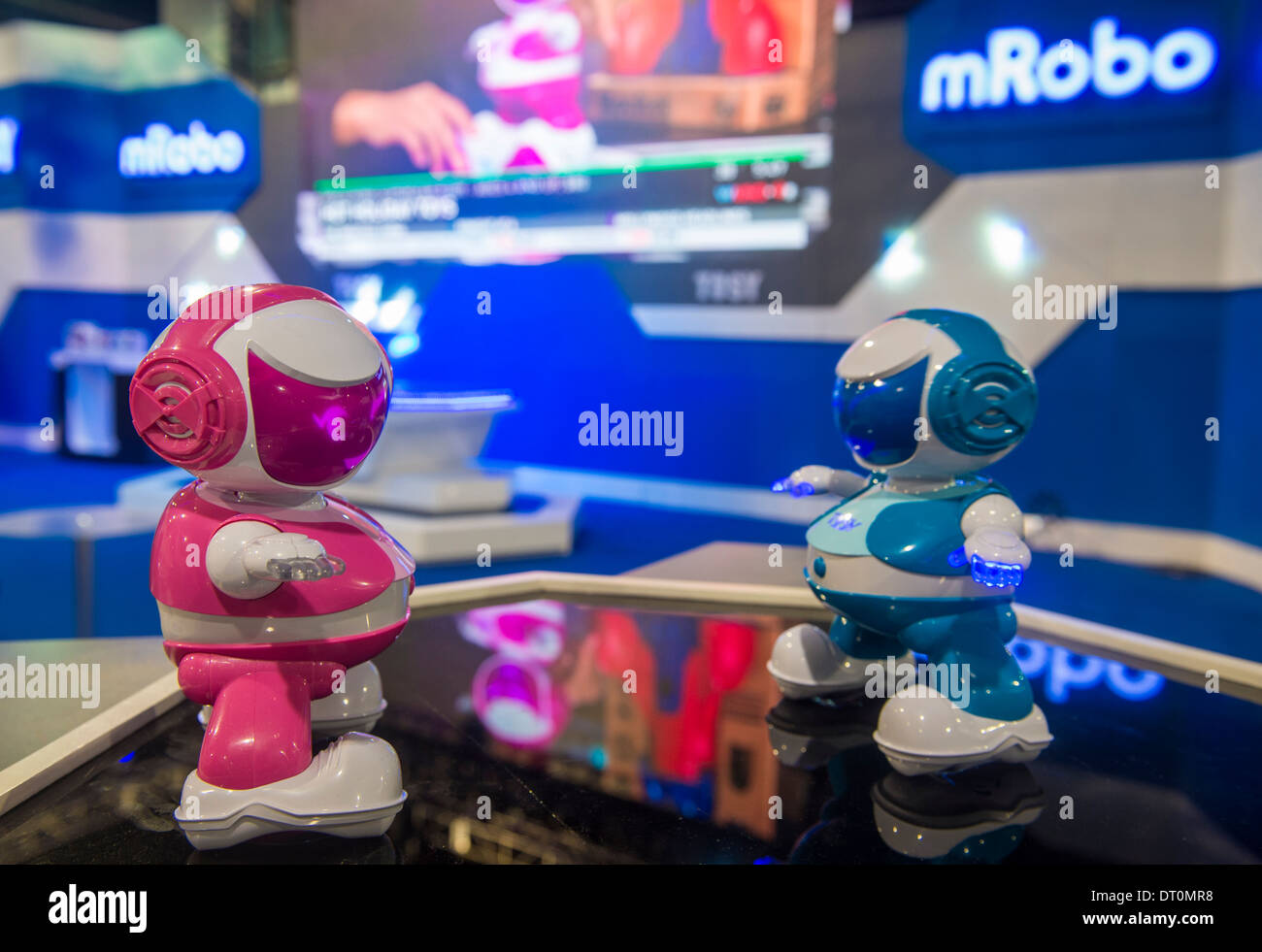 Technology ces hi-res stock photography and images - Alamy