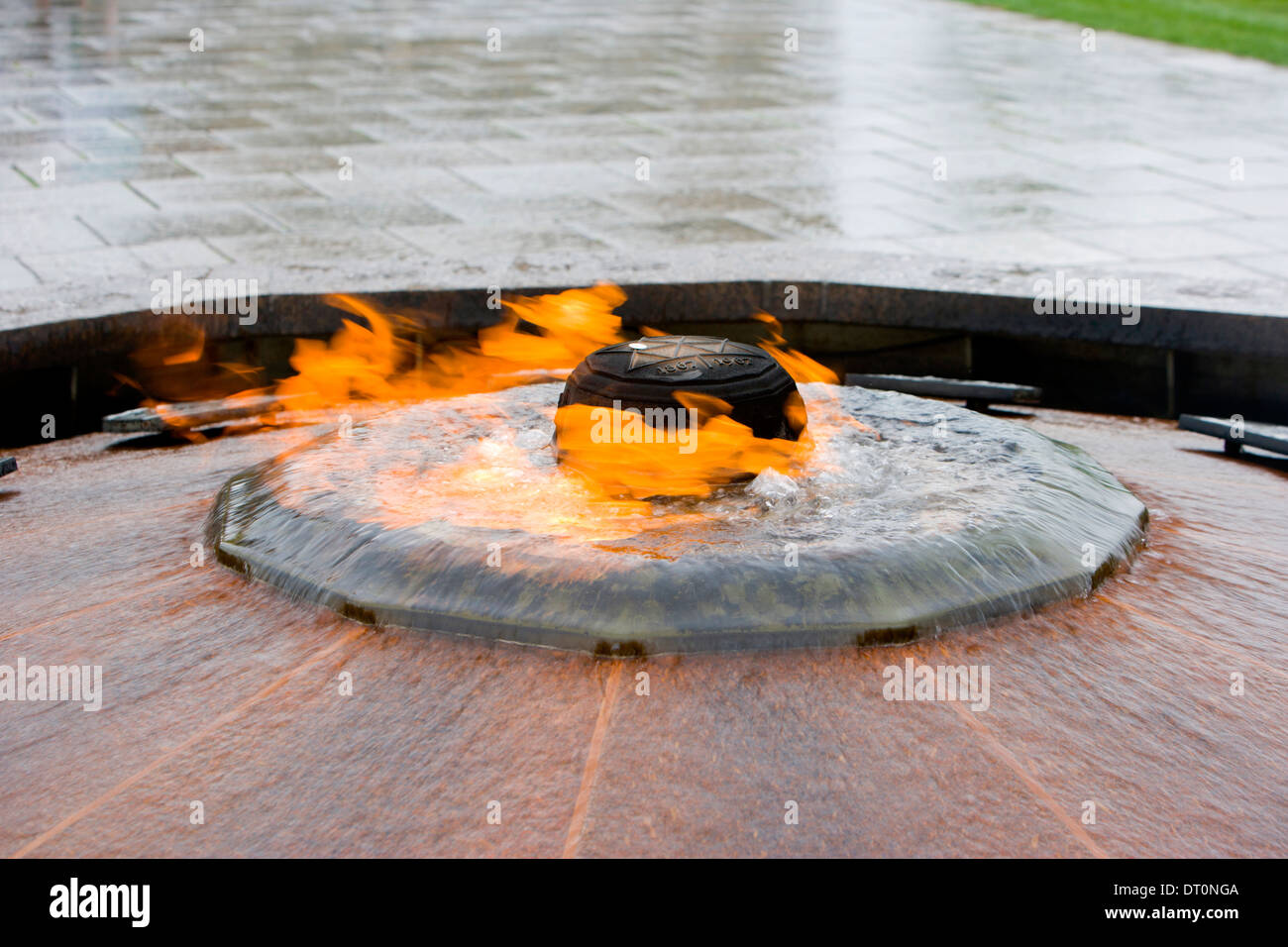 The Centennial Flame burns in front of the Canadian Parliament in ...