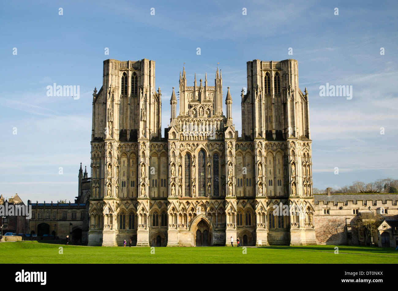 The front of Wells Cathedral Stock Photo - Alamy