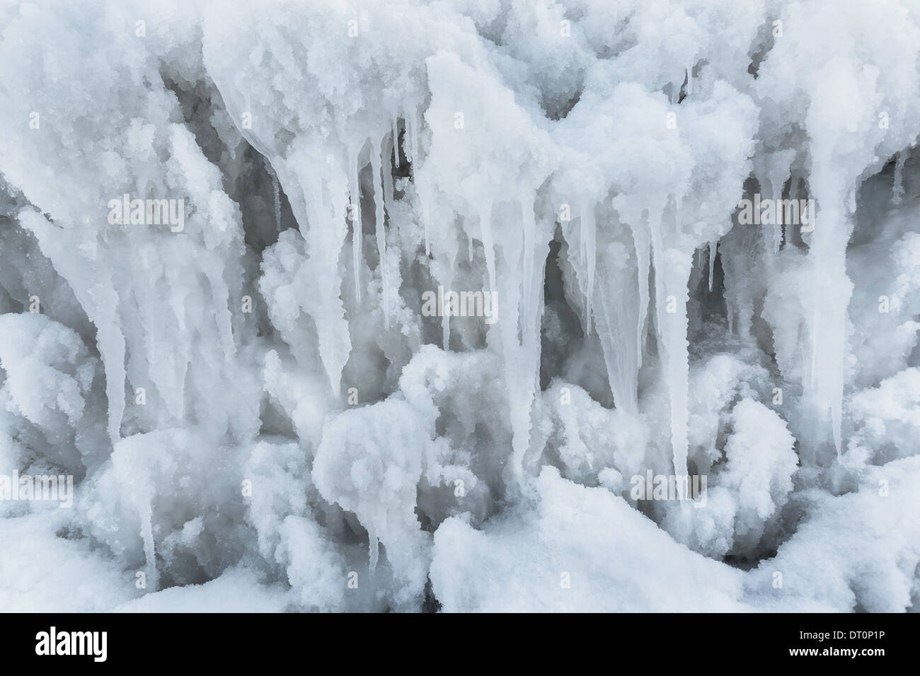 icicles background tangle frozen pattern Stock Photo - Alamy
