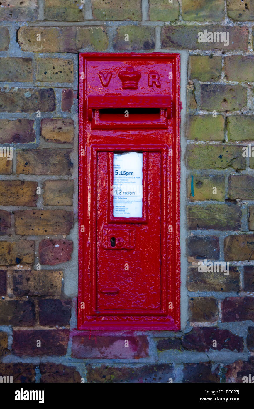Vr post box hi-res stock photography and images - Alamy