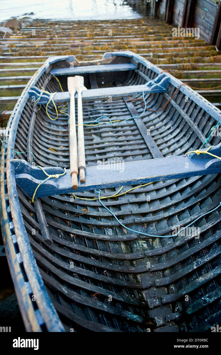 Weathered old rowboat Stock Photo - Alamy