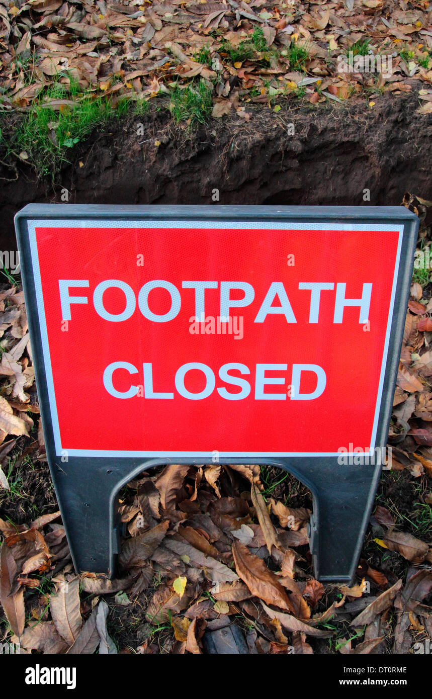 Footpath Closed Warning Sign Stock Photo - Alamy Footpath Closed Warning Sign Stock Photo - Alamy