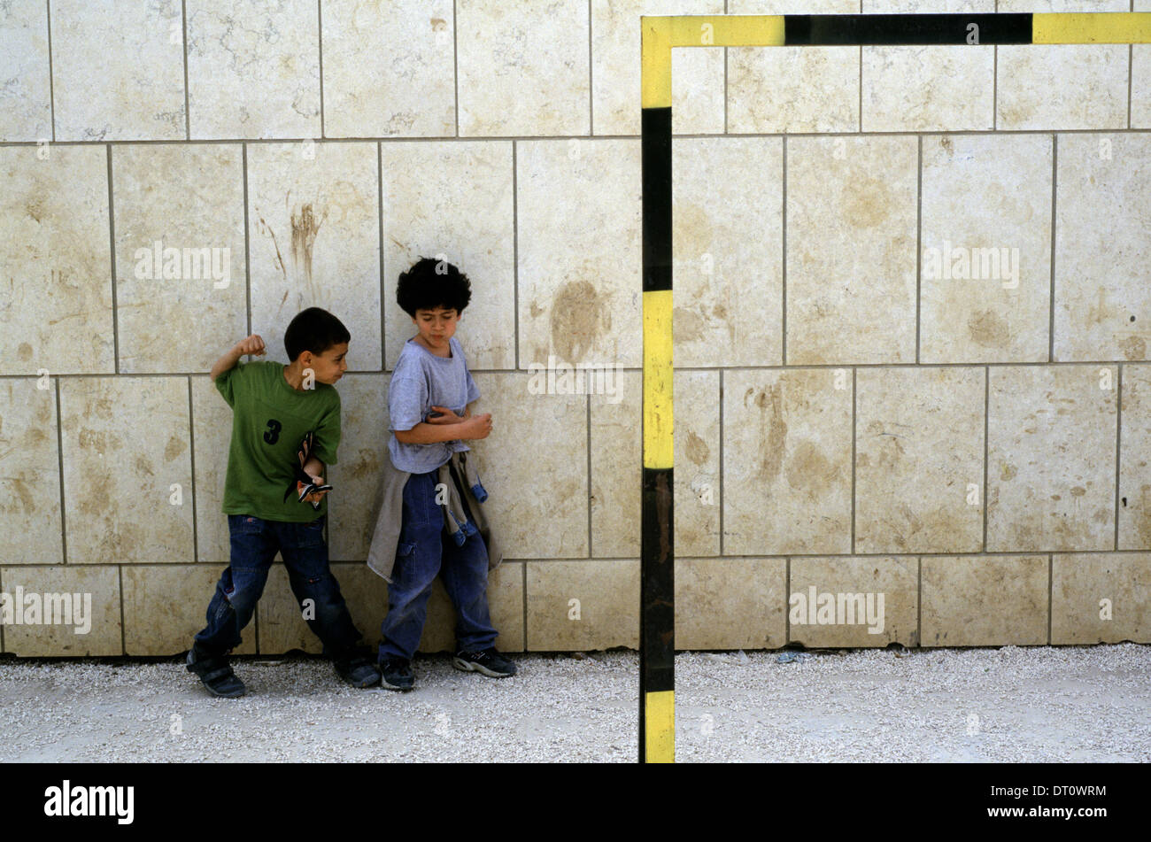 Courtyard play hi-res stock photography and images - Alamy