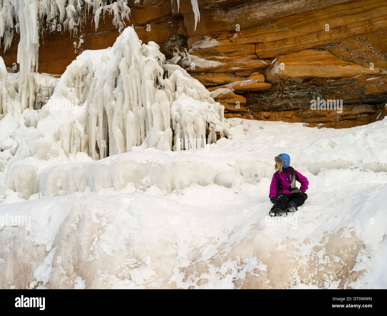 Children exploring a cave hi-res stock photography and images - Alamy