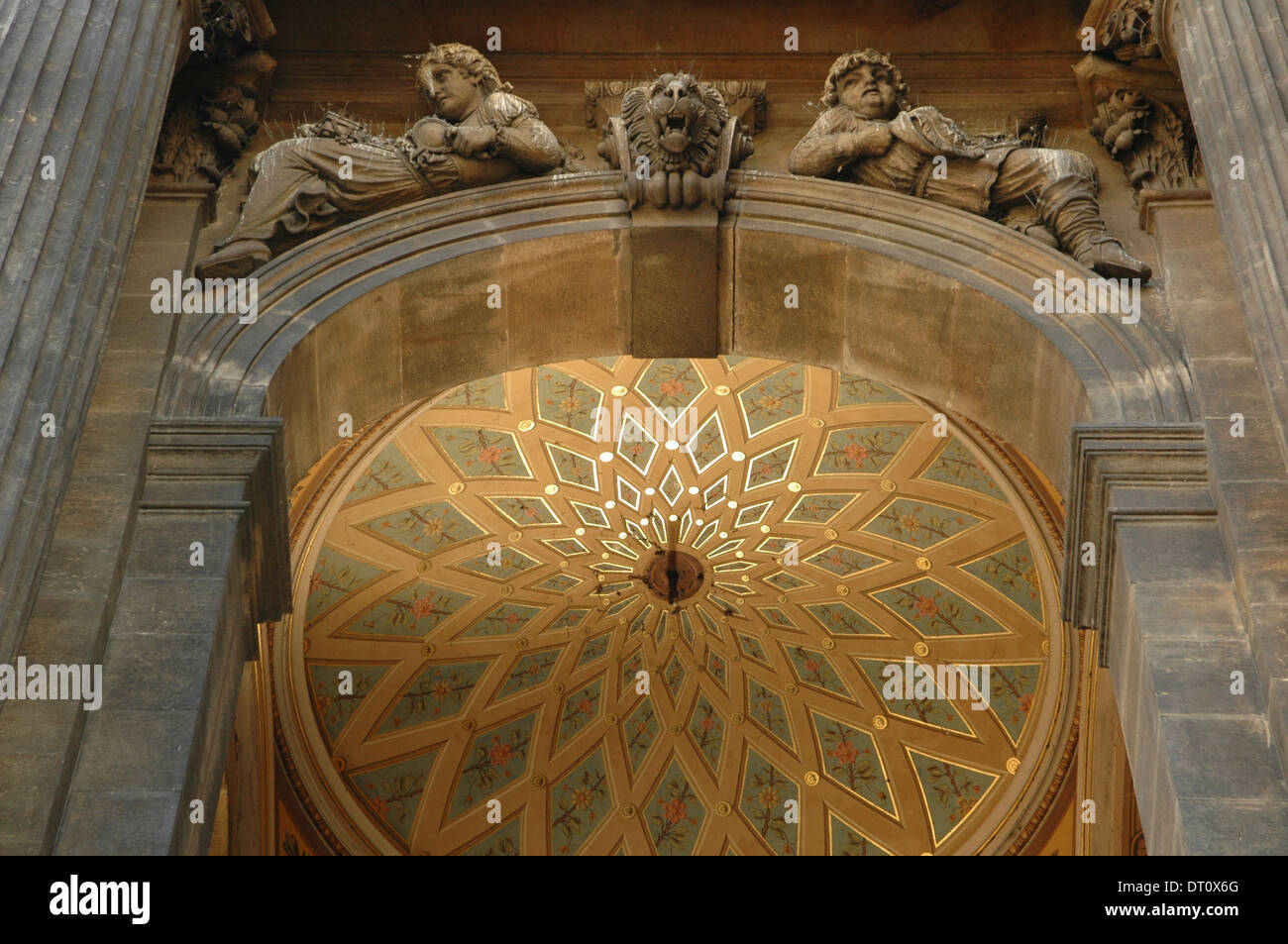 Carved spandrel hi-res stock photography and images - Alamy