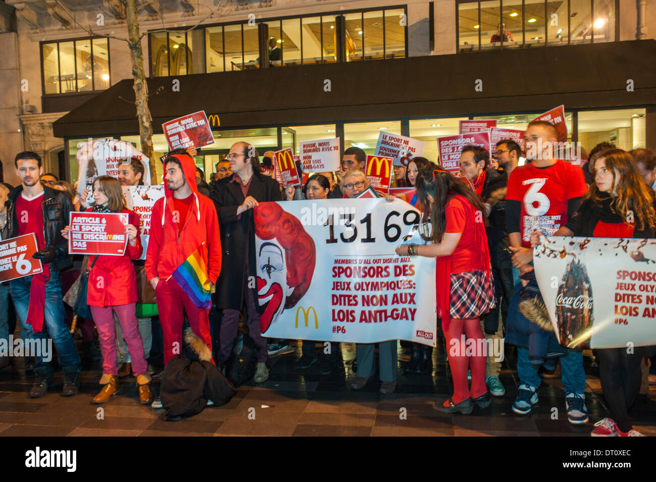 Crowd sidewalk looking men street city urban french front homosexuals ...