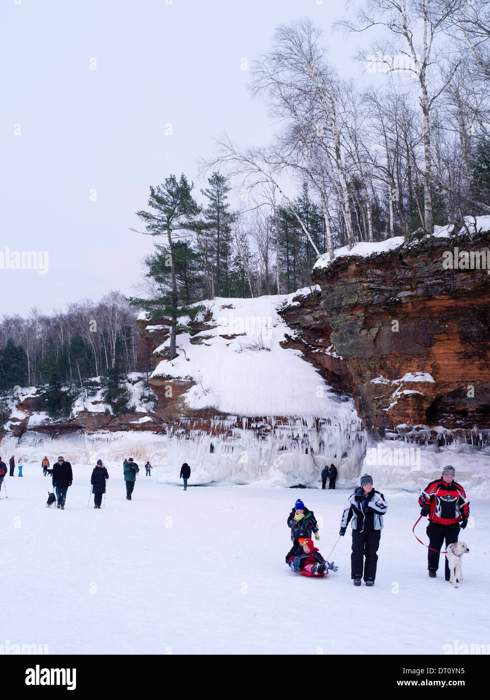 People gather to marvel at the Apostle Island Ice Caves, Makwike Bay ...