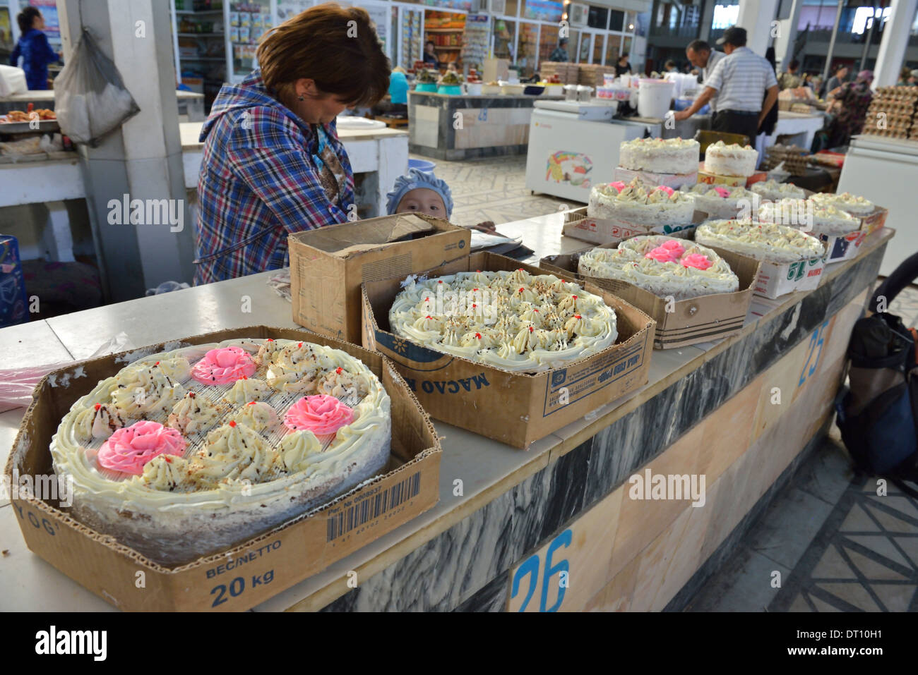 Cake stall cakes stalls market hi-res stock photography and images - Alamy