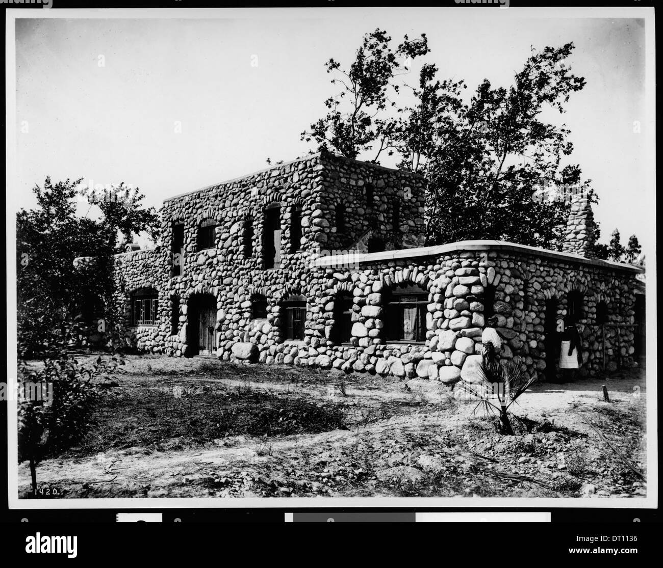 The exterior view of 'El Alisal,' the home of Charles F. Lummis ...