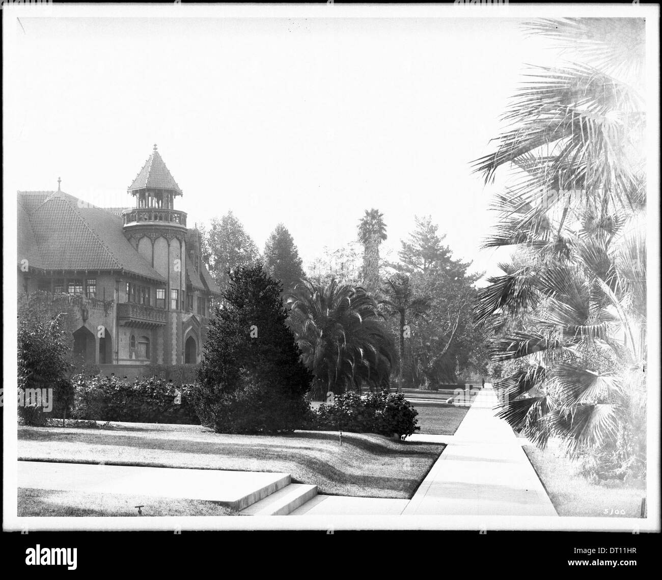 Doheny mansion hi-res stock photography and images - Alamy