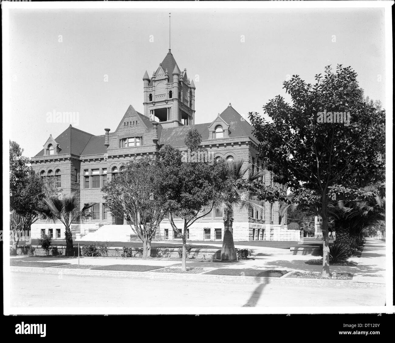 This photograph shows the exterior view of the Santa Ana Court House in ...