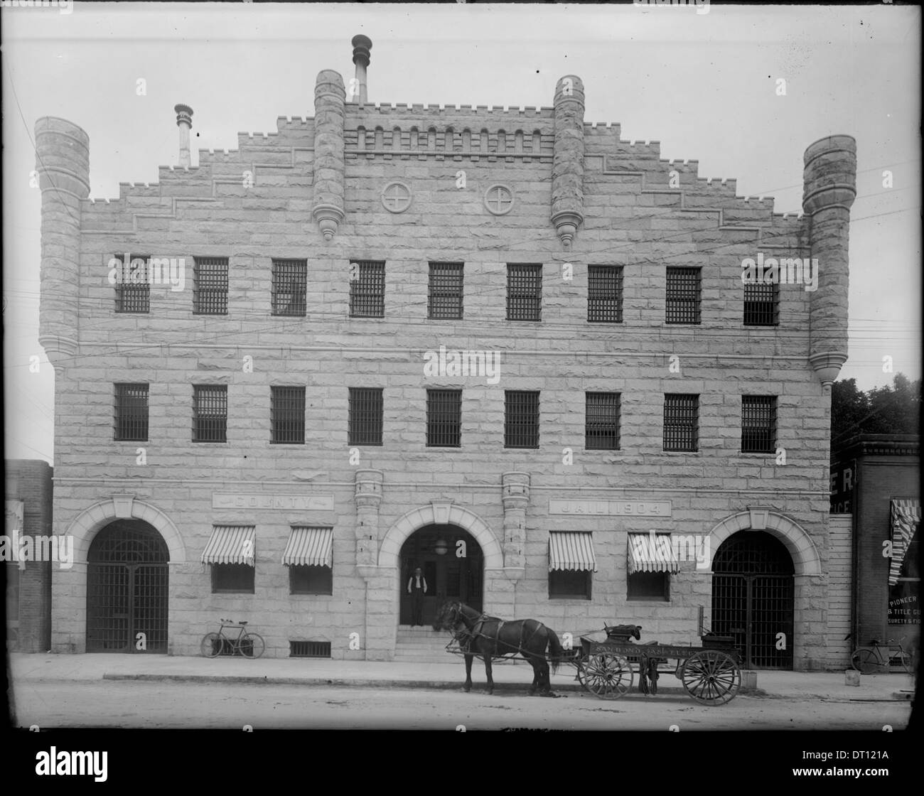 Exterior view of the San Bernardino County Jail building (built in 1904 ...