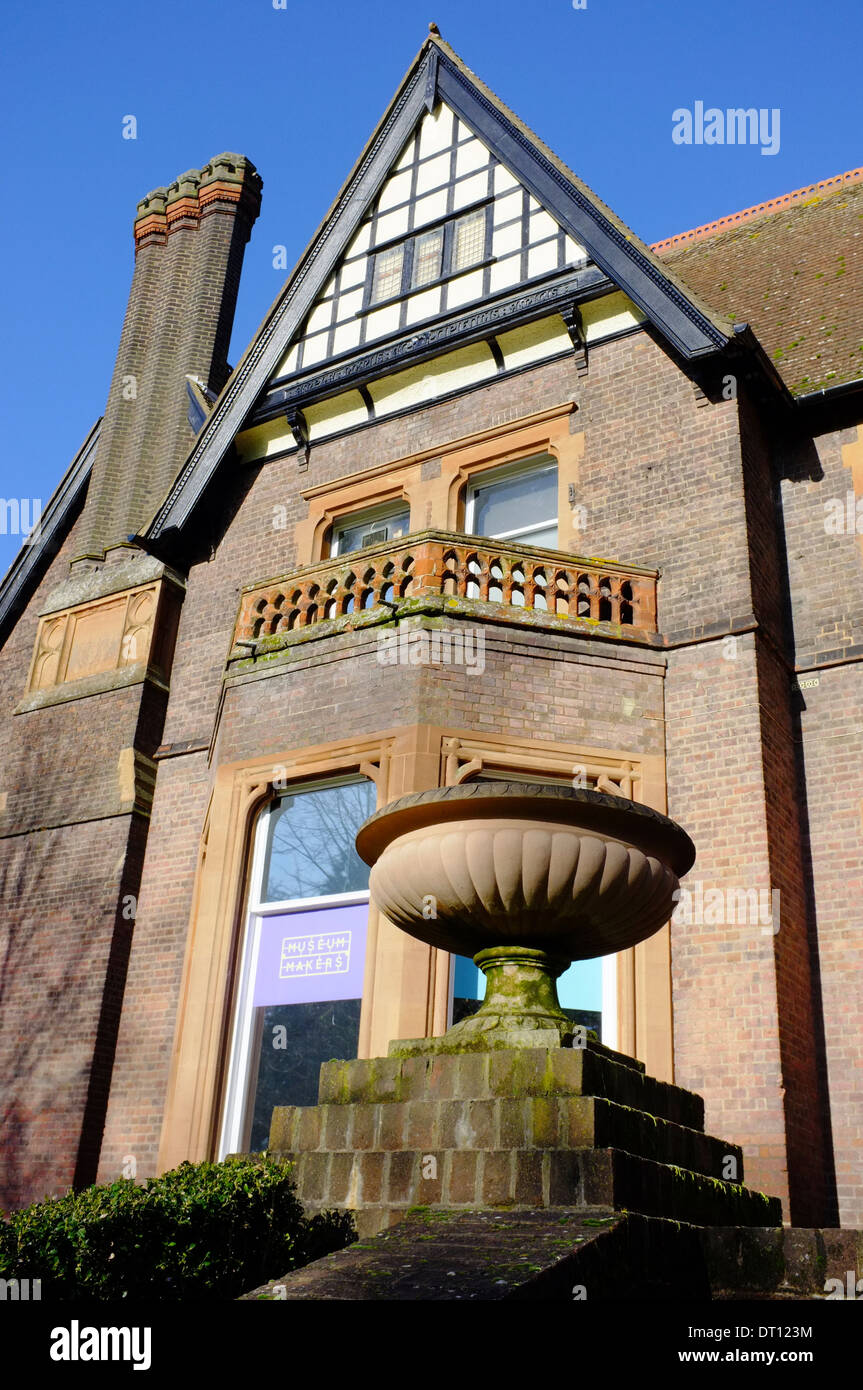 Wardown museum and gallery hi-res stock photography and images - Alamy