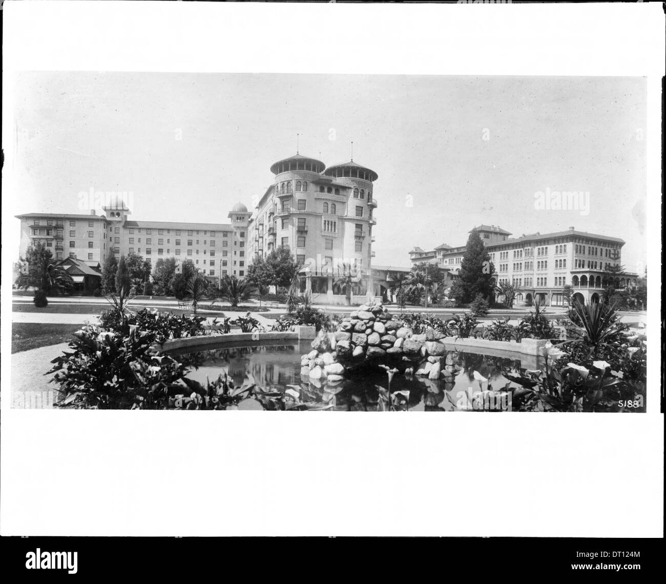 Historic hotel pasadena hi-res stock photography and images - Alamy