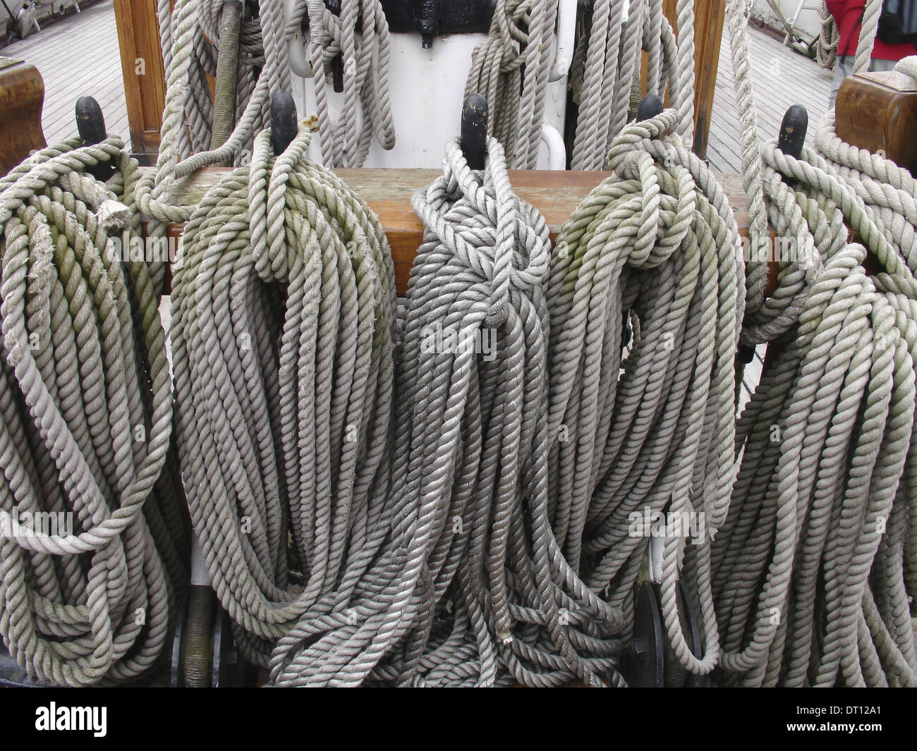 Barge rope hi-res stock photography and images - Alamy