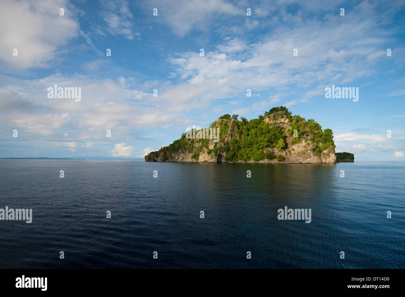 Halmahera sea hi-res stock photography and images - Alamy