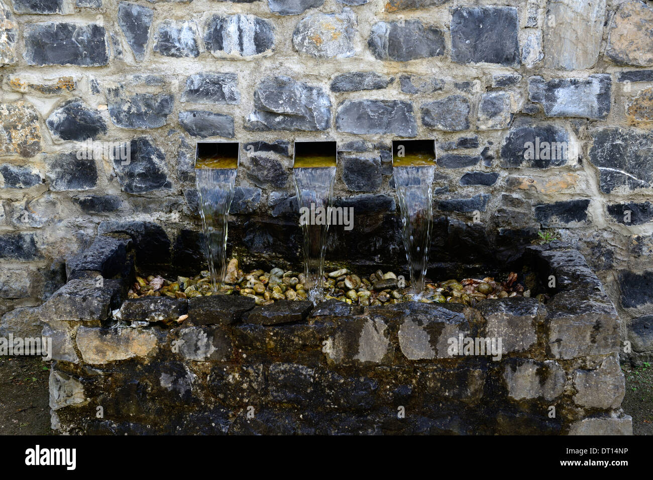 water feature fountain three spouts inlets waterfall flow garden ...