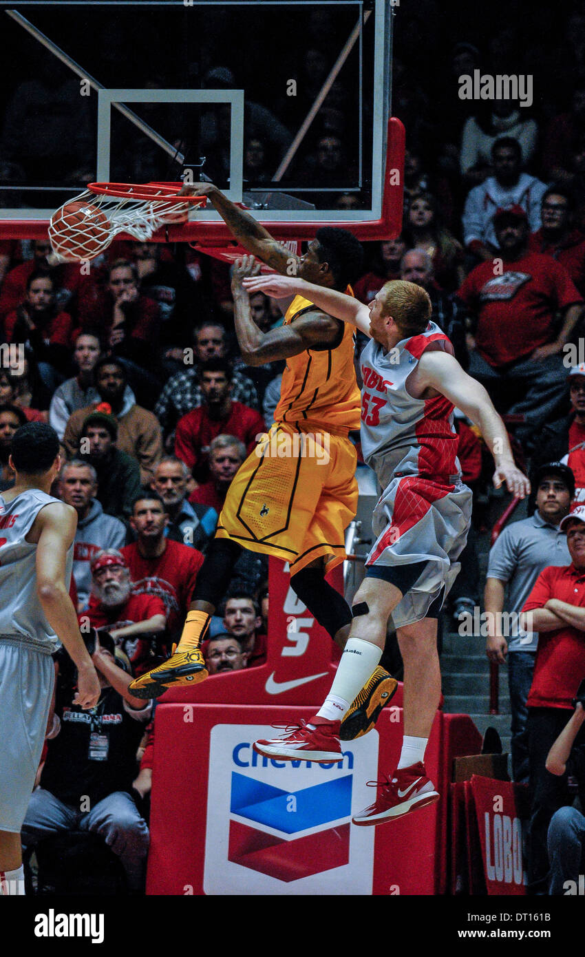 Albuquerque, New Mexico. 5th Feb, 2014. Wyoming Cowboys forward Derek ...