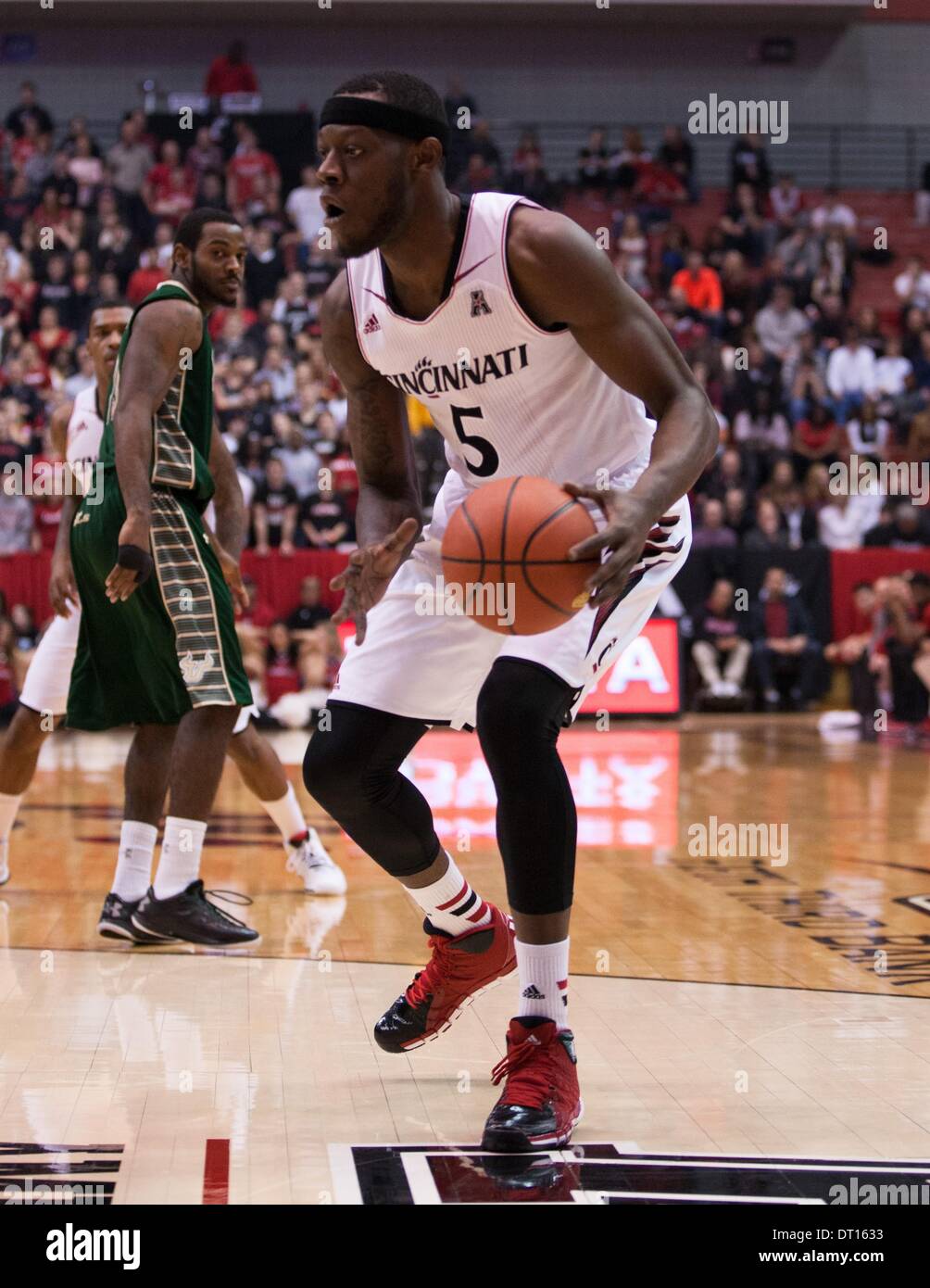 Cincinnati, OH, USA. 2nd Feb, 2014. Cincinnati Bearcats forward Justin ...