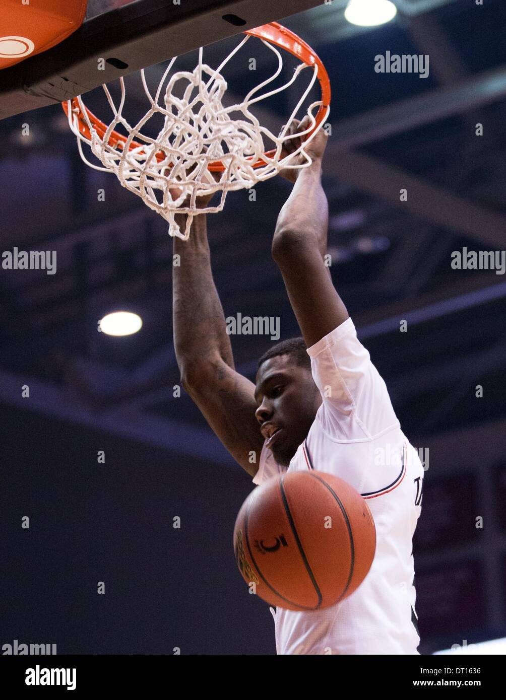 Cincinnati, OH, USA. 2nd Feb, 2014. Cincinnati Bearcats forward ...