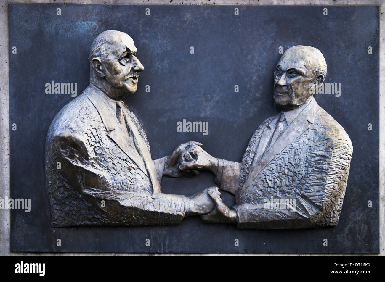 Memorial plaque Charles de Gaulle, Konrad Adenauer Stock Photo - Alamy Memorial plaque Charles de Gaulle, Konrad Adenauer Stock Photo - Alamy