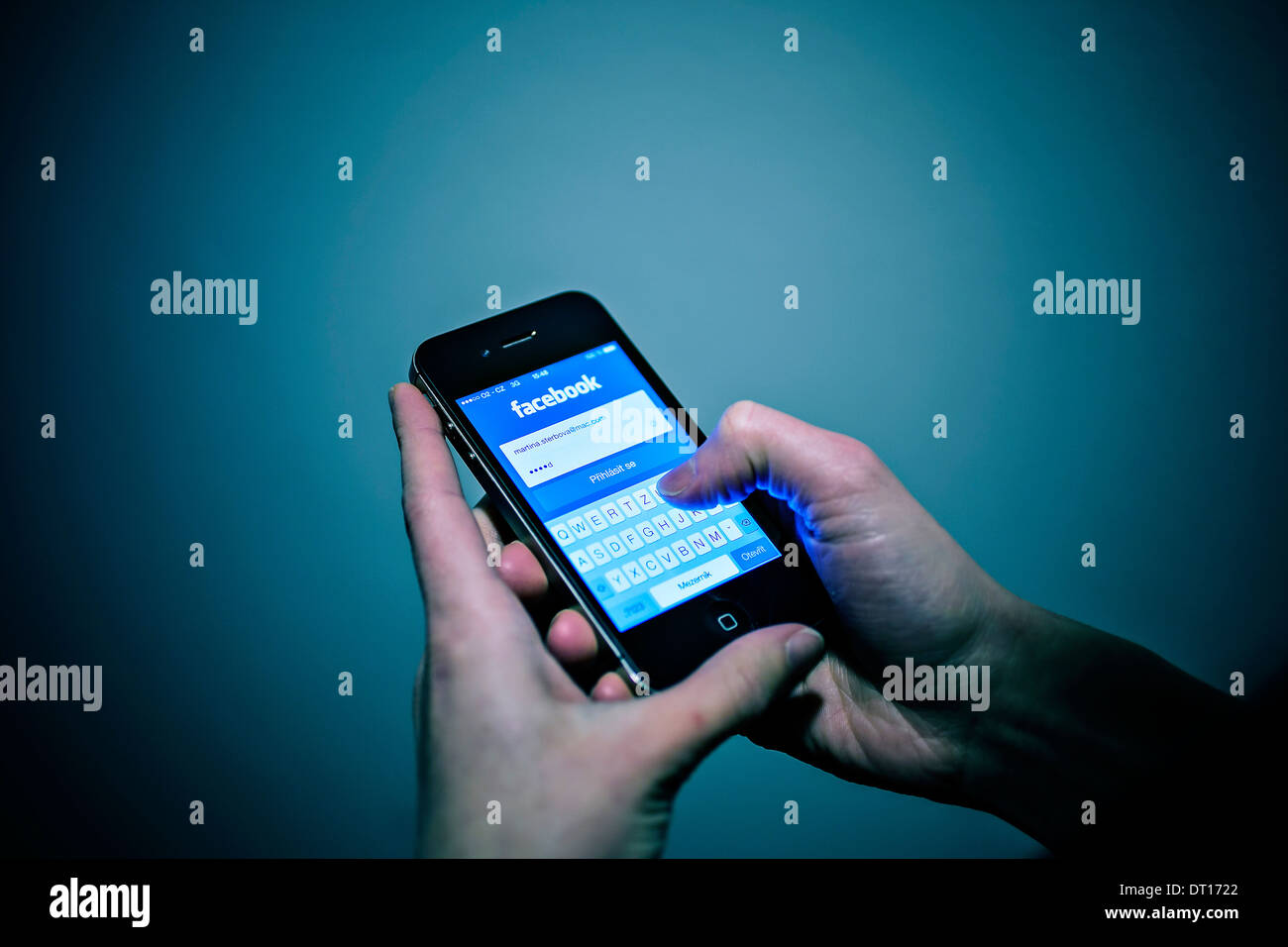 Facebook, internet, social network, screen, iPhone Stock Photo - Alamy