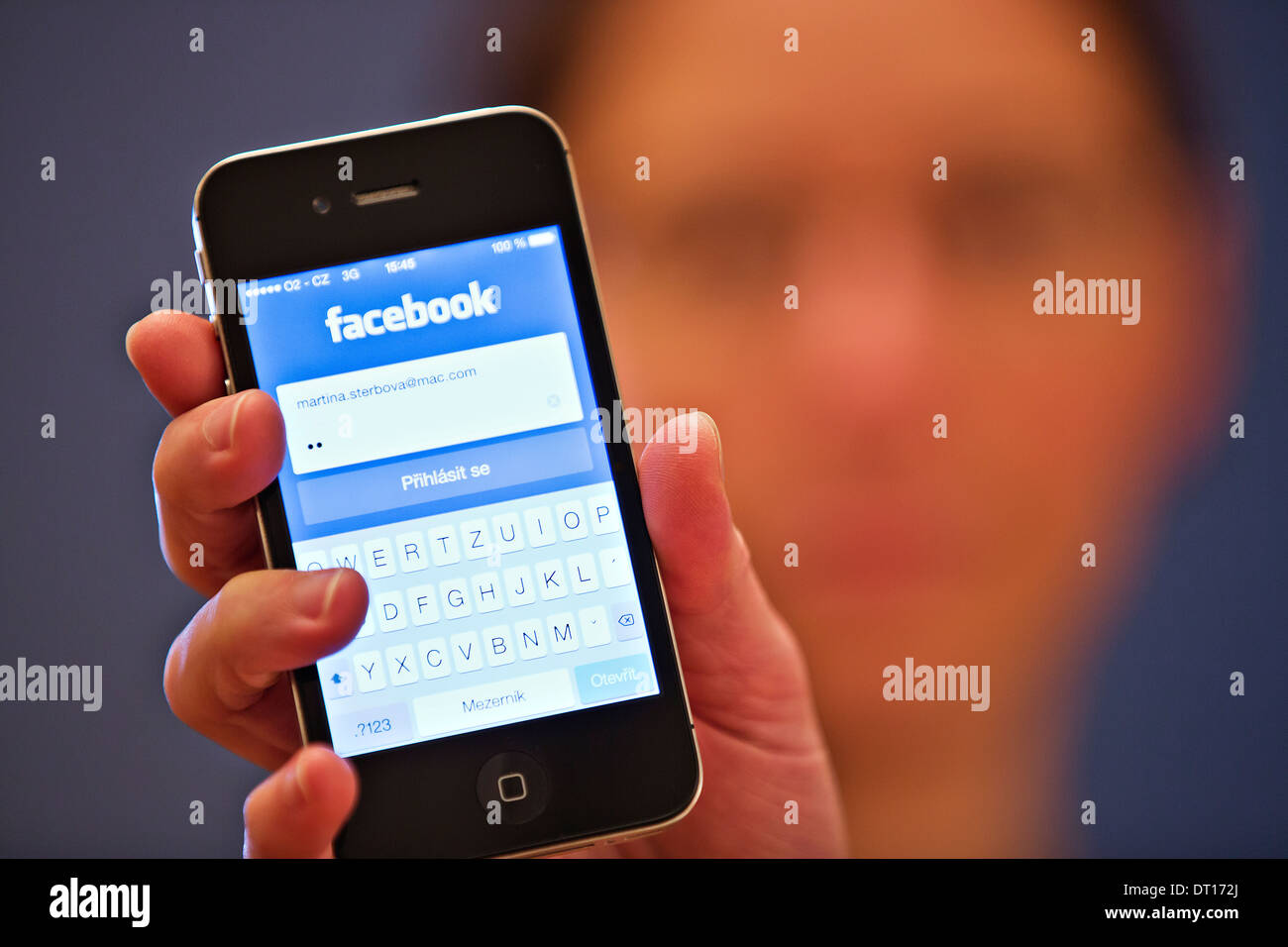 Facebook, internet, social network, screen, iPhone Stock Photo - Alamy