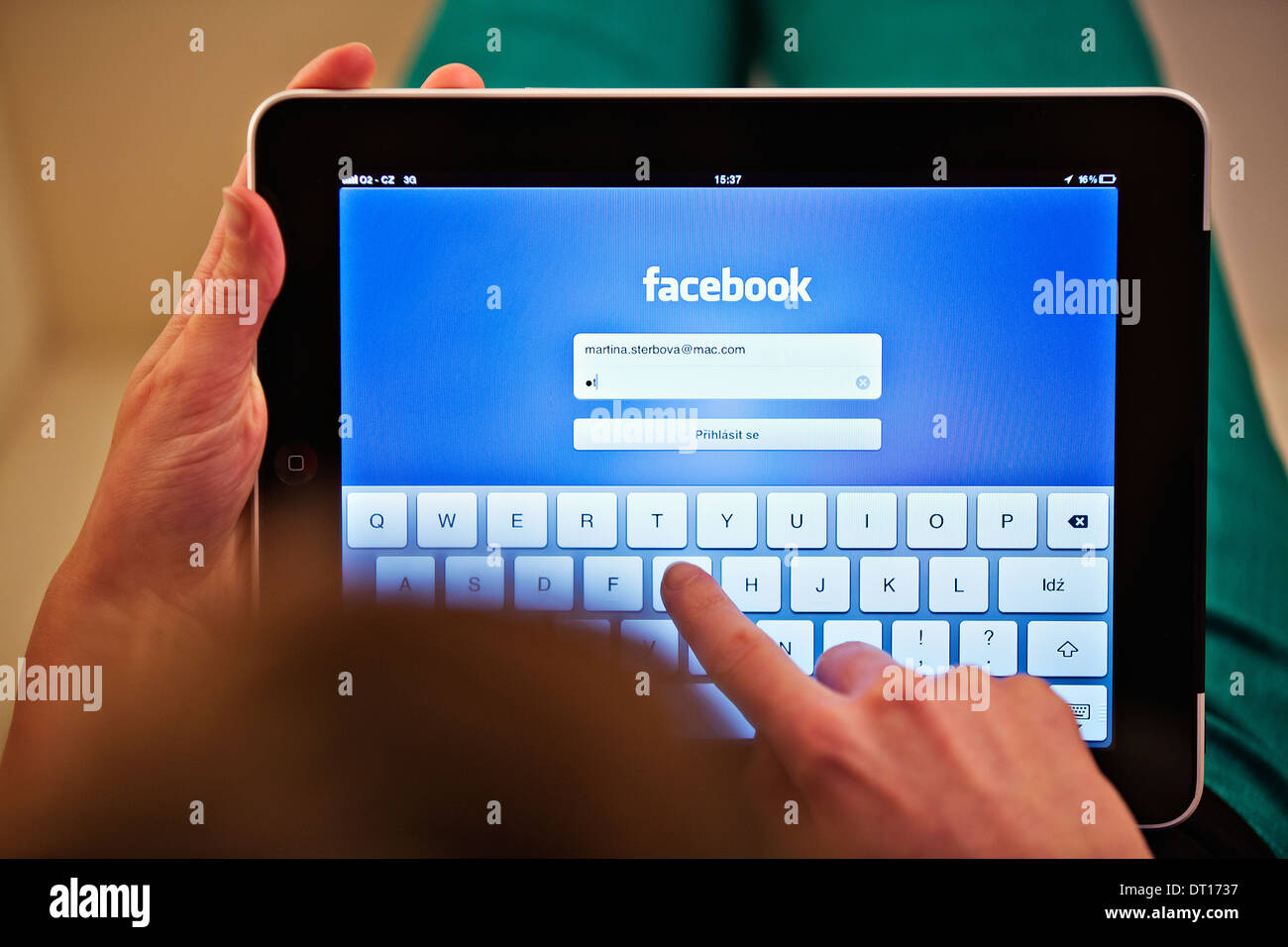 Facebook, internet, social network, screen, tablet iPad Stock Photo - Alamy