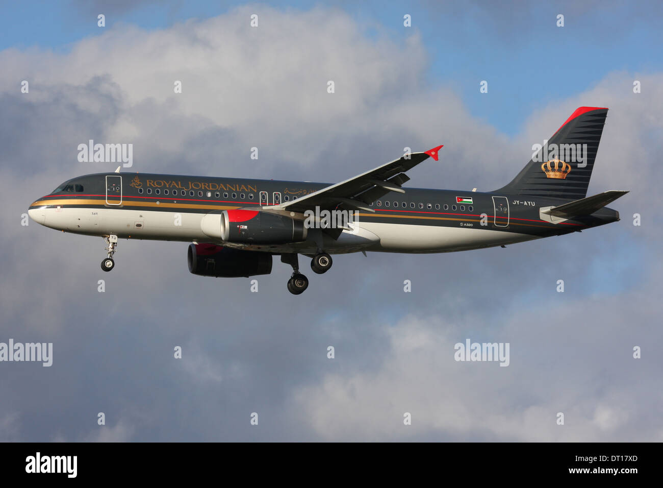 ROYAL JORDANIAN AIRLINES AIRBUS A320 Stock Photo - Alamy